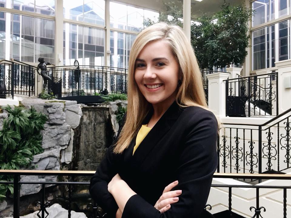 Hannah Hawkshaw – On The Right TRAX