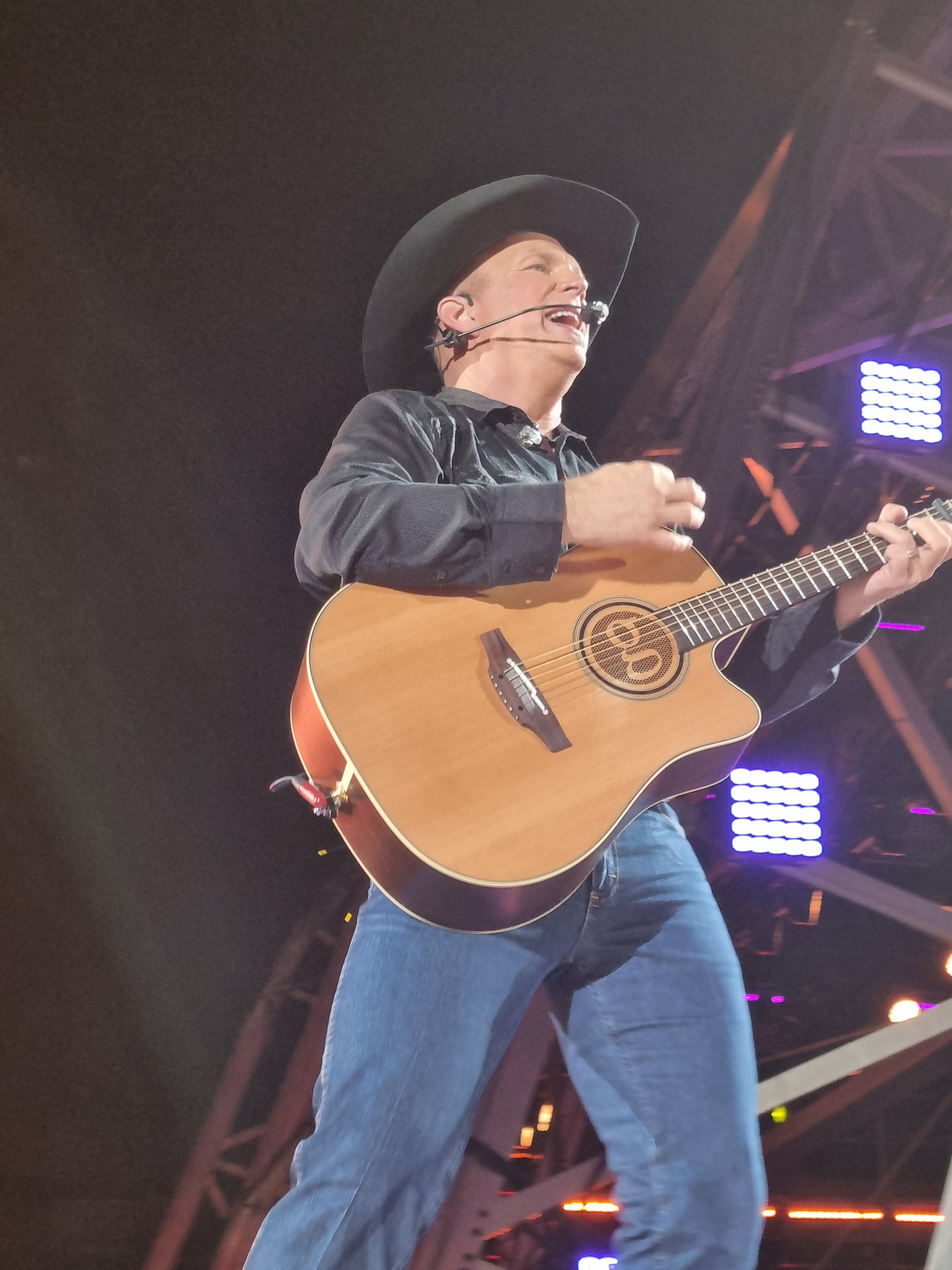 Garth Brooks – On The Right TRAX