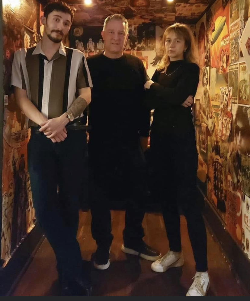 David Hynes – On The Right TRAX